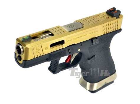 We G19 Gbb Brand War Ver Gold Slide Black Frame Silver Barrel