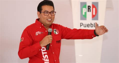 Camarillo deja diputación para buscar senaduría del PRI