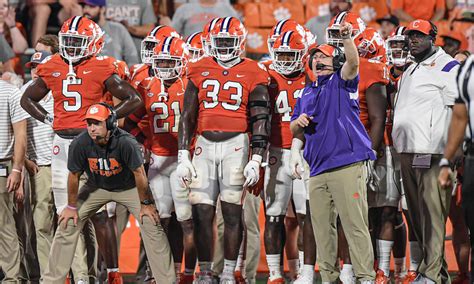 College Football Playoff Expansion Top 12 Projection 2022 Version