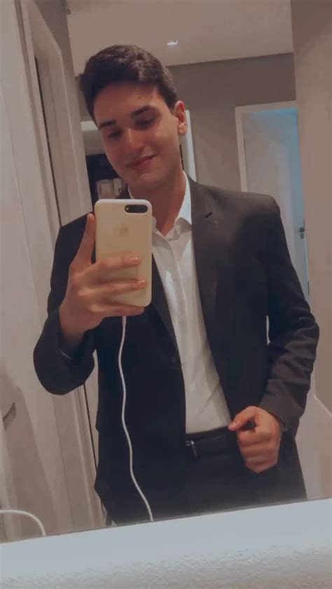 Te Enviou Uma Nova Solicitação