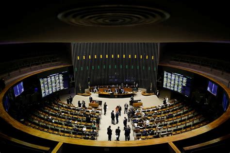 SAIBA MAIS Centro direita manterá domínio no Congresso e esquerda deve