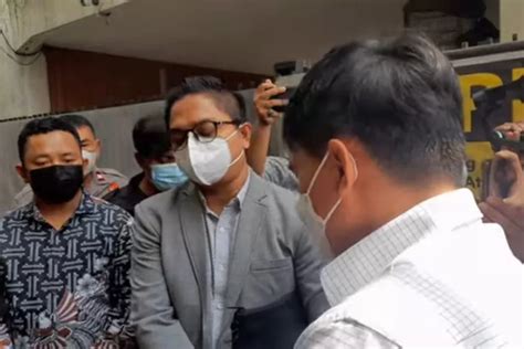 Rumah Yusuf Mansur Digeruduk Massa Investor Baru Bara Yang Kecewa Tajuk