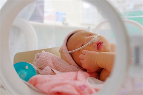 High-Flow vs Standard Oxygen Therapy in Infants With Bronchiolitis ...