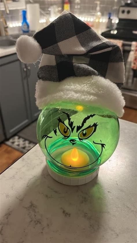 Pin By Beverly Vaughan On Everything Grinch Christmas Party Decorations Diy Christmas Crafts
