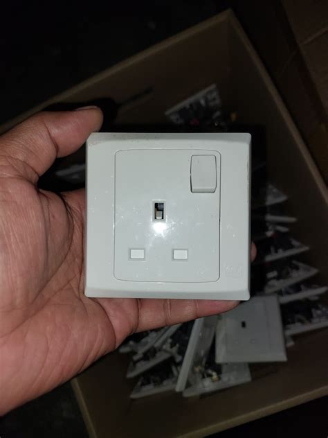 MK switch socket outlet sso suis plug 13A, TV & Home Appliances ...