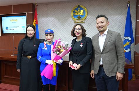 Баянгол ИТХ ТӨРИЙН ДЭЭД ШАГНАЛ ГАРДУУЛАХ ЁСЛОЛ БОЛЛОО