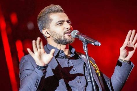 علت عدم حضور مادر امیر مقاره کنسرت‌هایش چیست؟ حتی در خانه تلویزیون هم