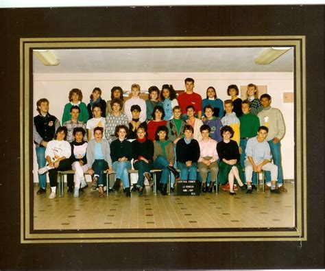 Photo de classe Term G3 86 87 de 1986 Sep Du Lycée Paul Doumer