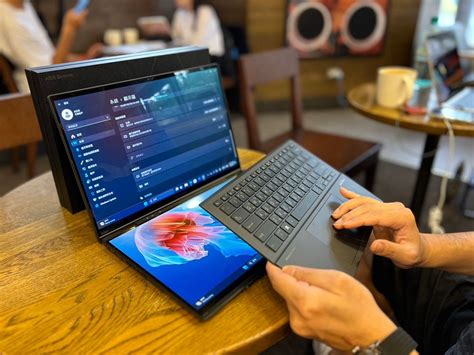 【開箱】asus Zenbook Duo 2024 Ux8406 真雙螢幕筆電 Nova資訊廣場