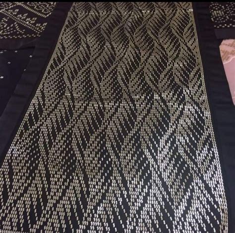 çisem adlı kullanıcının tel kirma panosundaki Pin Desenler Elde