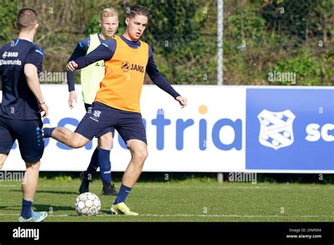 Joey Veerman Training Heerenveen Hi Res Stock Photography And Images Alamy