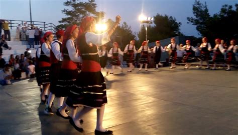 1ο ΔΗΜΟΤΙΚΟ ΣΧΟΛΕΙΟ ΠΟΡΤΟ ΡΑΦΤΗ 13ο Φεστιβάλ Χορού Μπράβο στους