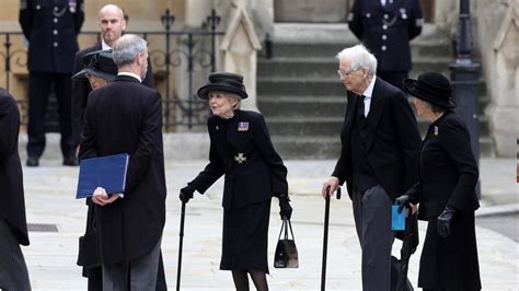 Prince Harry Meghan Will Be Seated Next To Princess Alexandra At King