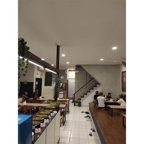 Dijual Small Building Di Halim Perdana Kusuma 3 Lantai Lt377 Lb350 Di