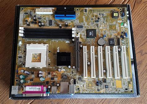 ASUS A7V8X-X - aus Privatsammlung RETRO | Kaufen auf Ricardo