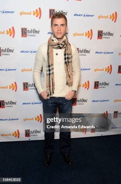 Gay Rights Activist Shane Bitney Crone Arrives At The Glaad Tidings ニュース写真 Getty Images