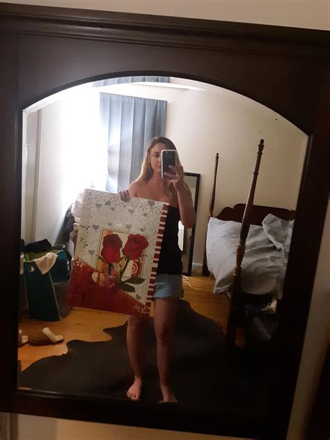 This Giant Card Makes Me Look Naked R Confusing Perspective