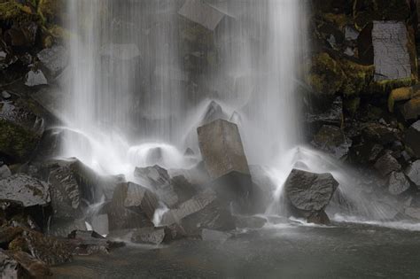 Svartifoss 폭포 스카프 타 펠 Vatnajoekull 국립 공원 아이슬란드 0명에 대한 스톡 사진 및 기타 이미지