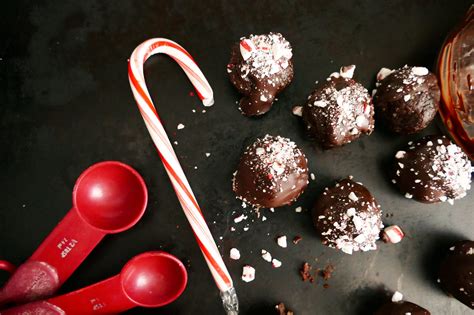 Healthy Peppermint Chocolate Bliss Balls