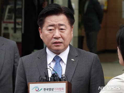 오영훈 제주지사 성실히 재판 임할 것공직선거법 위반혐의 공감언론 뉴시스통신사