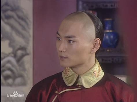赵鸿飞在2004年《皇太子秘史》饰演雍正中的 万佳直播吧