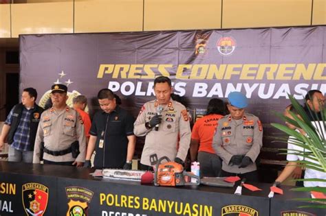 Mau Buka Kebun Sawit 4 Orang Tertangkap Tangan Bakar Lahan Di Tengah
