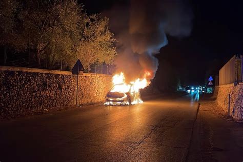 Andria Paura Dopo Il Santuario Del Santissimo Salvatore Auto Avvolta