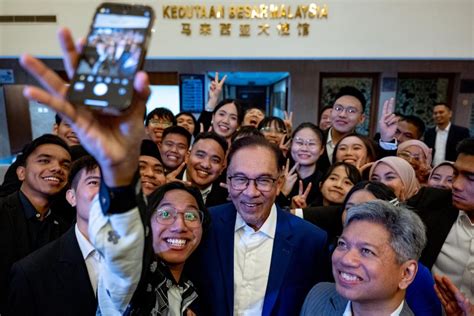 China Rakan Dagang Penting Kepada Malaysia Anwar TVS
