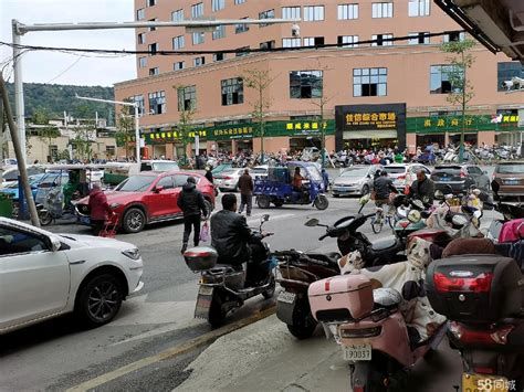 【4图】综合市场正门口，人流旺铺韶关武江工业中路商铺租售生意转让转让 韶关58同城