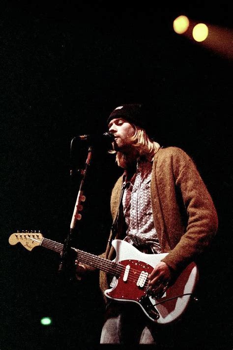 Subastan Un Paquete De Cigarrillos De Kurt Cobain Y Podría Convertirse