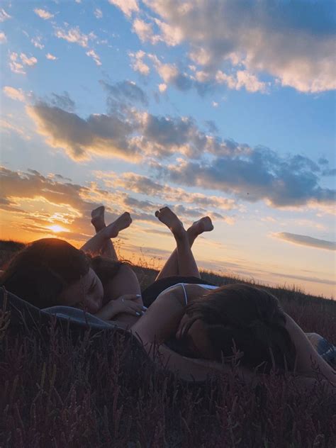Pin By Amber Paige On Forever Crushed Best Friends Shoot Best Friend