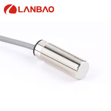 China Extended Sensing Distance Metal Cylindrical Pnp Nc M18 Inductive Proximity Sensor Pnp