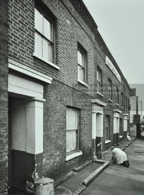 Terrace Houses In Dunton Road London Picture Archive