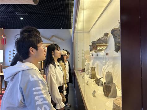 人工智能与制造学院学生第二党支部 开展“游宜州博物馆，领略悠久历史” 主题党日活动 人工智能与制造学院