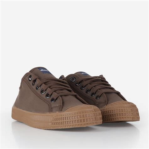 Novesta | Novesta Shoes, Novesta Star Master Shoes, Star Dribble ...