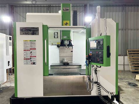 Vmc850 Fanuc Siemens Gsk Controller Vmc Cnc Milling Machine Cnc Machining Center High Precision