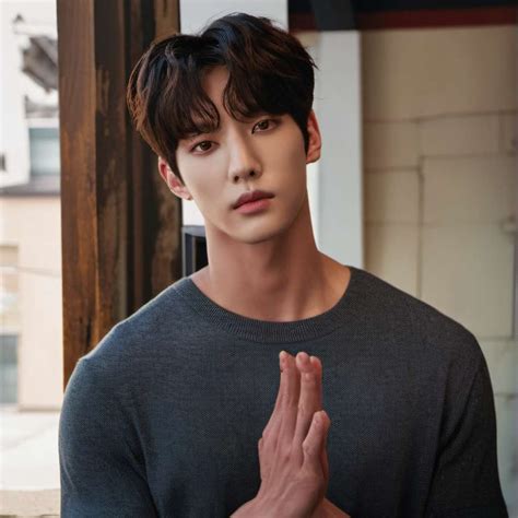 Chat With Soo Hoo🎮 Enjoy Free Ai Character Voice Chat Talkie Ai