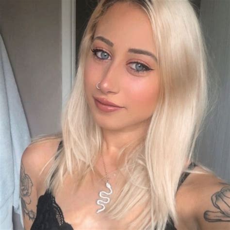 Phoebe ♡ Phoebewhitex • Threads Say More