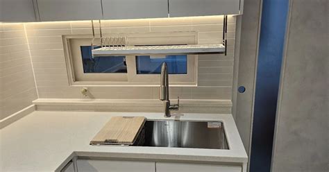 제가 몇군데 견적을 받아봤는데 상담부터 달랐어요 아주 친절하셨고 제가 모르는 부분까지 잘 설명해주셨어요 스케치업으로 바로 그려주시니까 이해도 빨리됐고 마지막 결과물이