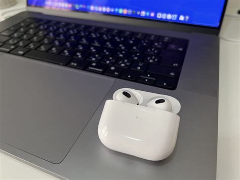 Airpods 左右の音量バランスがおかしいときの対処法