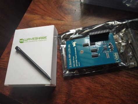 Unboxing 35” Touch Screen Rpi Lcd For Raspberry Pi 3 In 2 Minutes