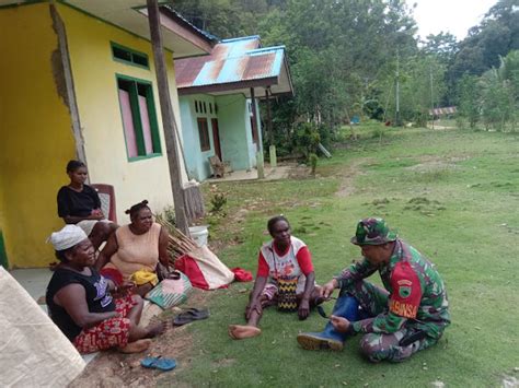 Himbau Warga Masyarakat Babinsa Koramil Klamono Melaksanakan Komsos Portal Sidak