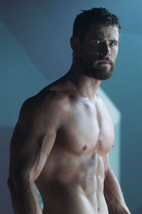 Pin By Gelo Bor On Shirtless Celeb Chris Hemsworth Shirtless Chris