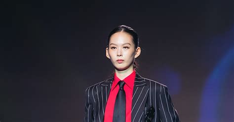 Bnt포토 포튼가먼트가 선보이는 스트라이프의 세련미아시아모델어워즈