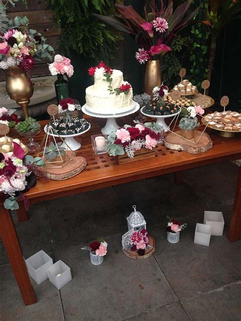 67 Fotos De Decoração De Casamento Cor Vinho Ideias Fotos E Dicas