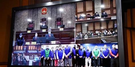 曾称霸一方的“黑老大”，获刑25年！闭旭升等19人涉黑案宣判手机新浪网