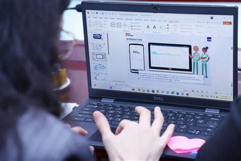 Л Энх Амгалан Ахмадуудын нийгмийн хамгааллыг сайжруулж асаргааны үйлчилгээг хөгжүүлнэ