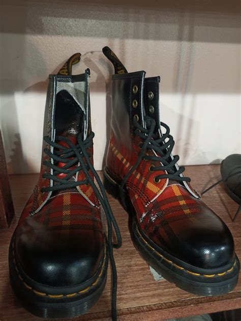 Doc Martens leather boots, Men's Fashion, Footwear, Boots on Carousell