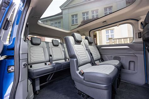 2025 Volkswagen Transporter Caravelle T7 Debut 17 Paul Tans