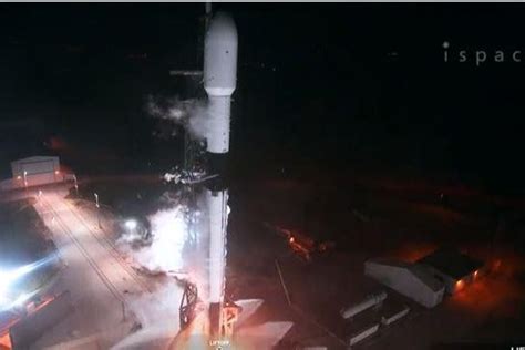 Spacex Launches Falcon 9 With Robotic Moon Launcher Ice Seeker
